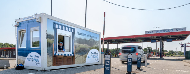 Webcam | What is going on? | The blue CAR TRAIN Sylt